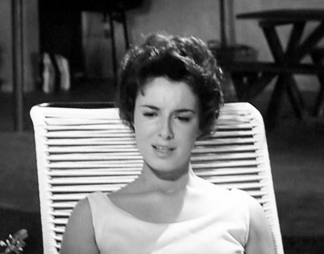 neptsdepths-Yahoo-Sports-blog: Now "Look" Here Just a Minute!