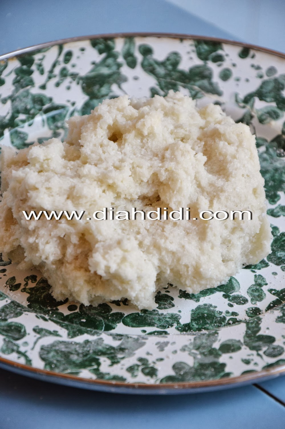 Diah Didi's Kitchen: *Geblek*...Cemilan Unik Dari Singkong