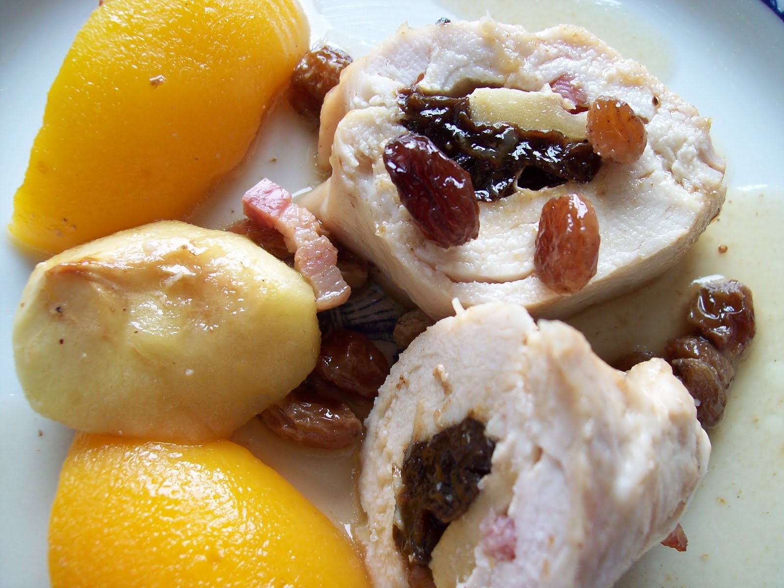 cucharatenedorycuchillo: PECHUGA DE POLLO RELLENA