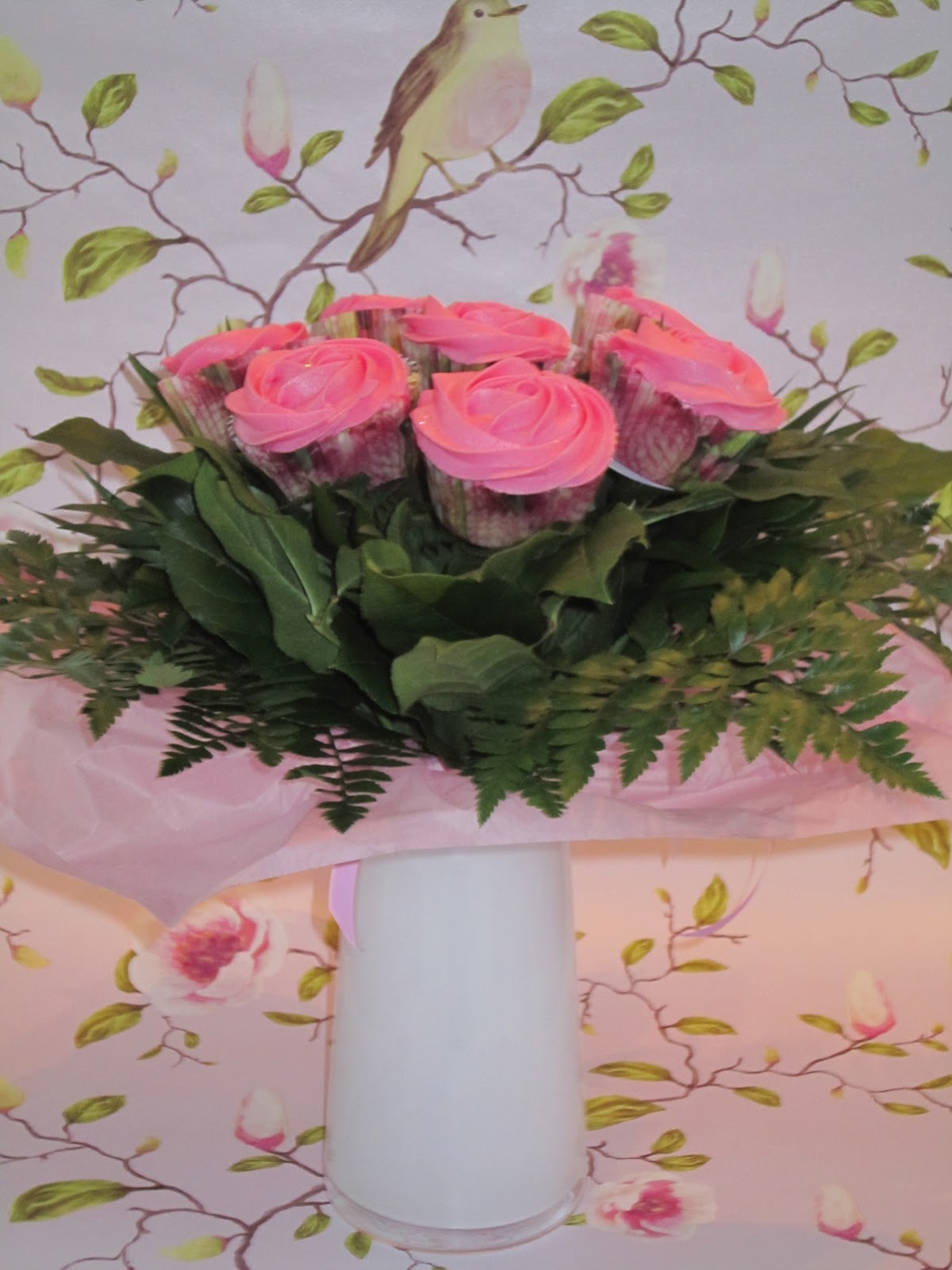 Kagemums: En buket roser