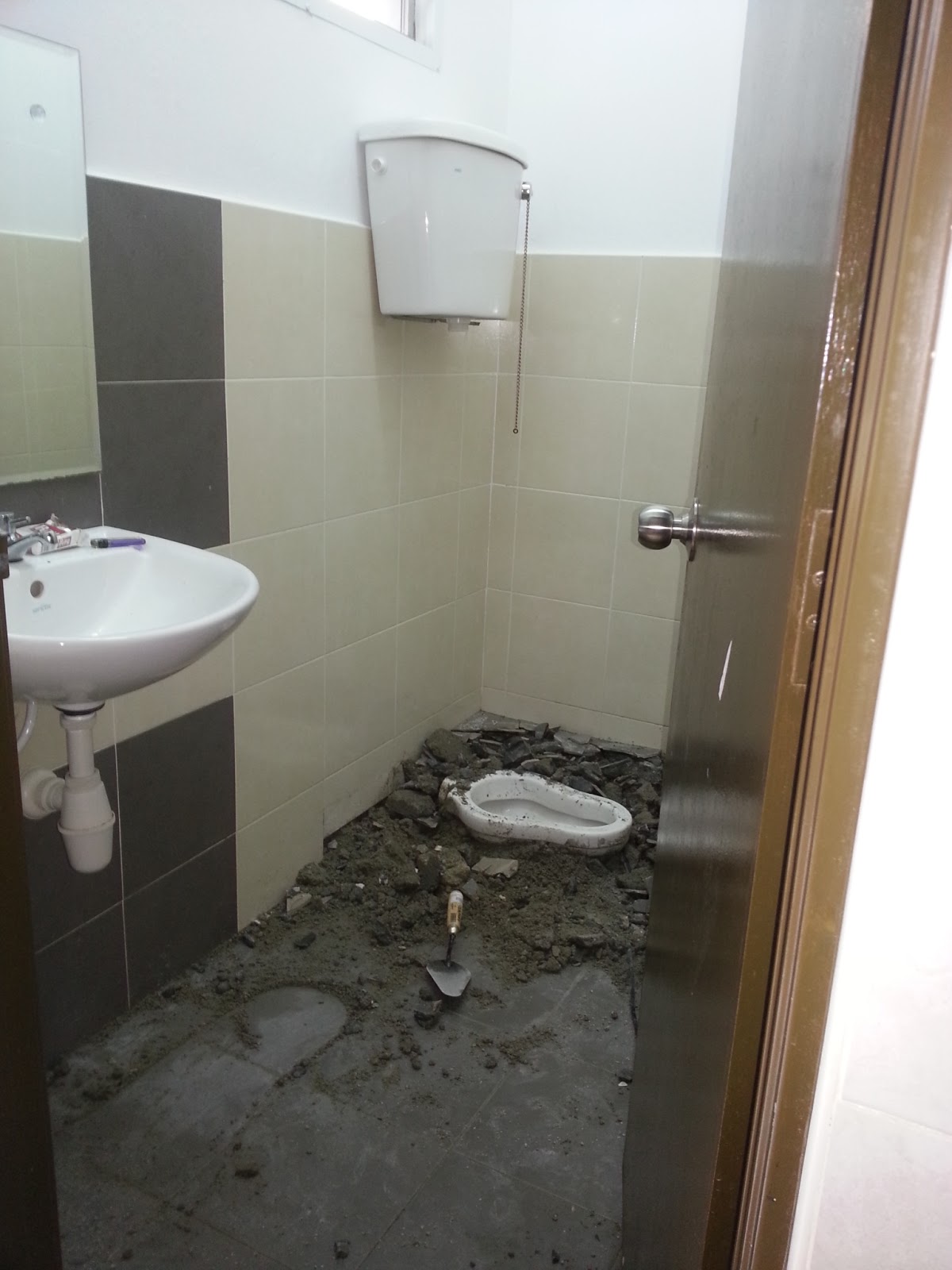 It's My LiFe: kos renovate toilet. toilet jenis cangkung kepada toilet ...