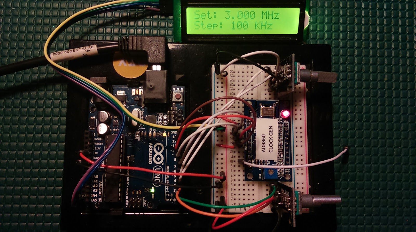 Arduino Project: AD9850 Clock Generator with Arduino