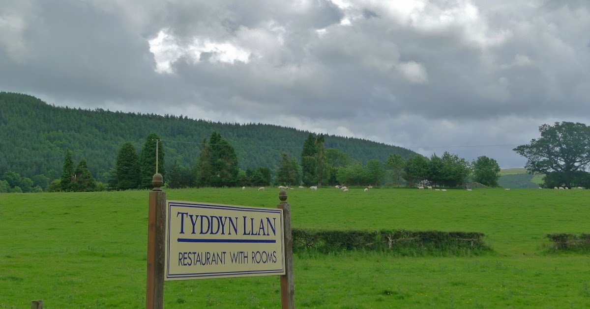 HUNGRY HOSS: Tyddyn Llan, Wales