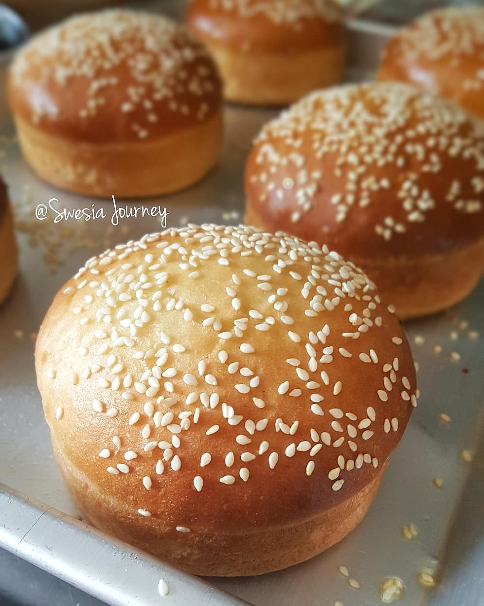 Bun Burger mudah dan sedap. ~ Swesia's Journey