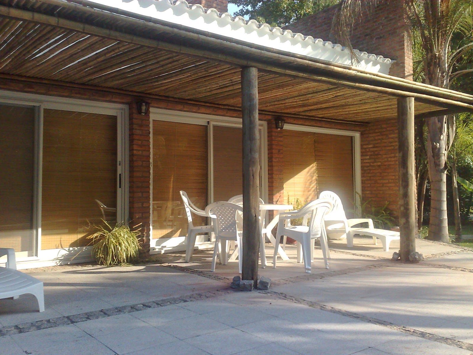 Quinchos Rústicos Escobar: quinchos