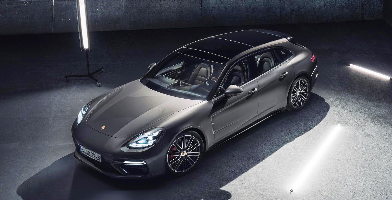 Ittechsavvy: Porches New Big-trunk Panamera is truly Amazing: Pictures
