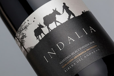 Vino Indalia on Packaging of the World - Creative Package Design Gallery