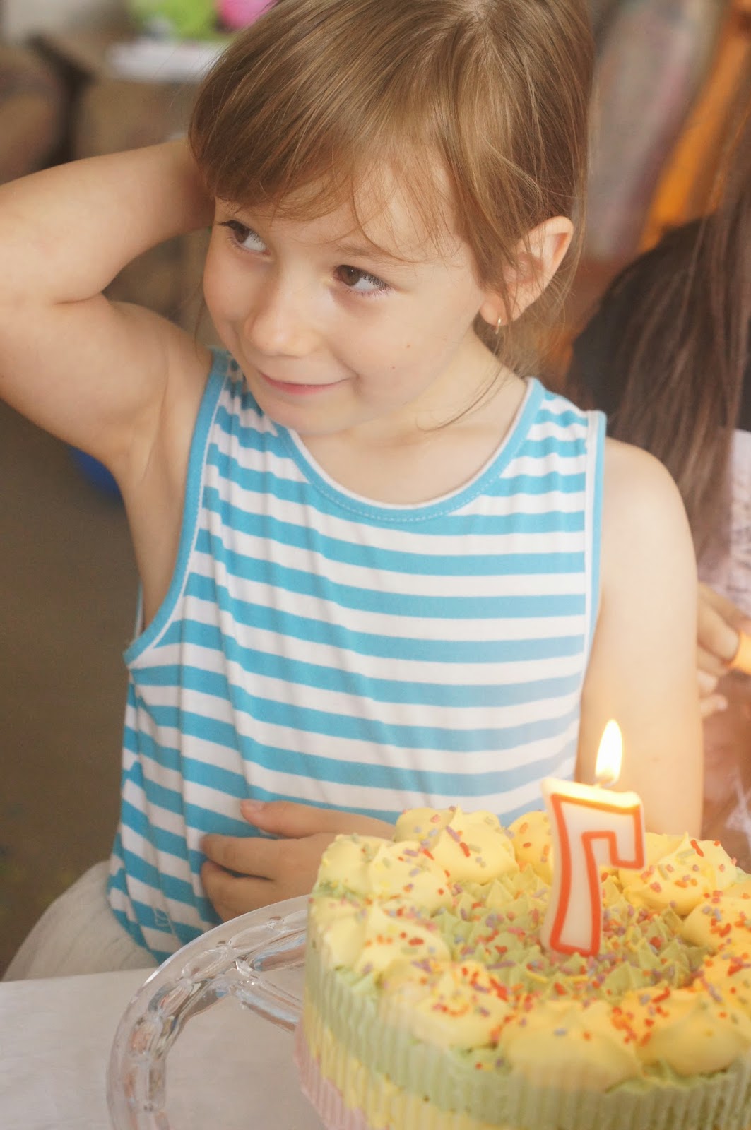 A Dream House for Trish: How we make cake pops & celebrate a 7th Birthday