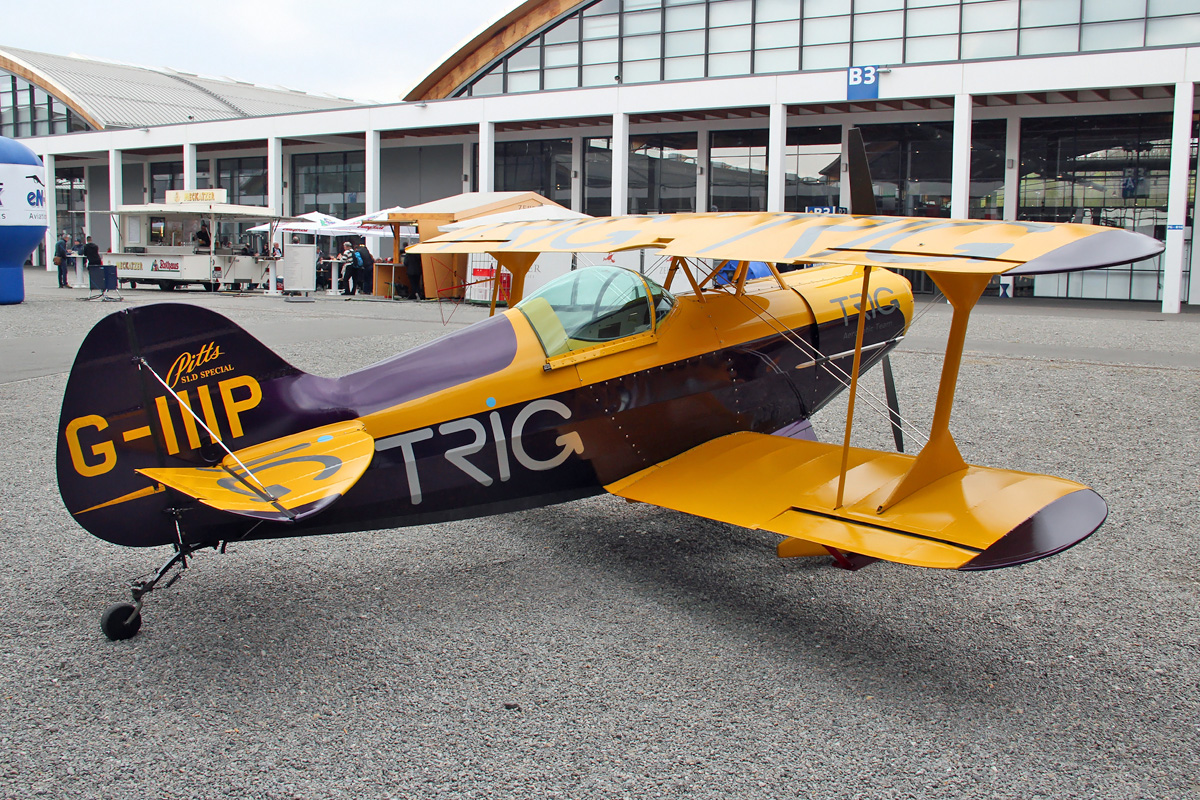 Eastwings: Pitts S1-D Special * Trig Aerobatic Team * G-PIII + G-IIIP