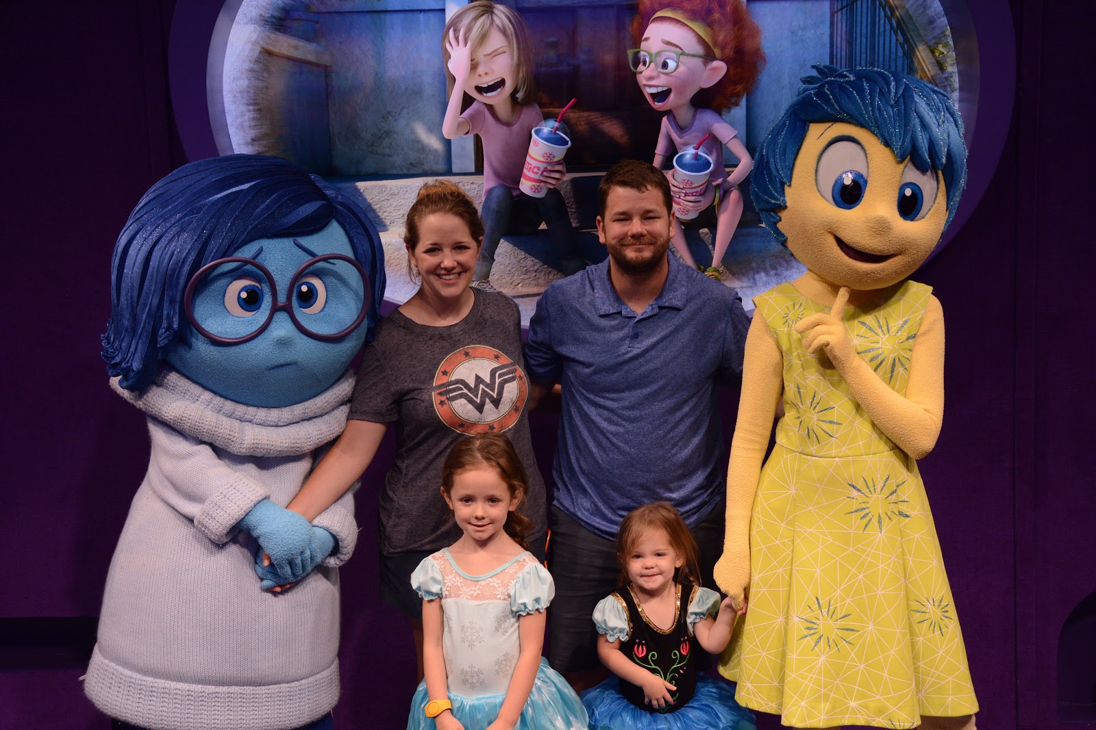 Disney: Epcot - This Unfamiliar Road