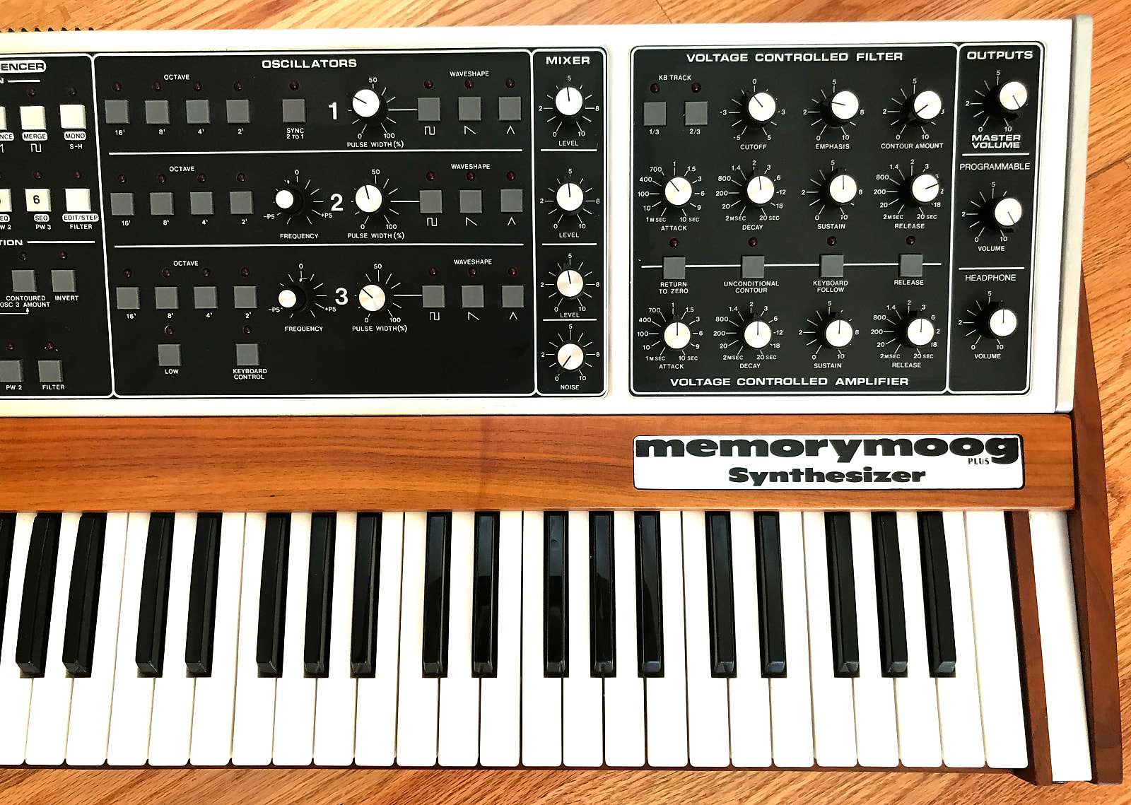 MATRIXSYNTH: Moog Memorymoog Plus with dbm MIDI and Sequencer OS ...