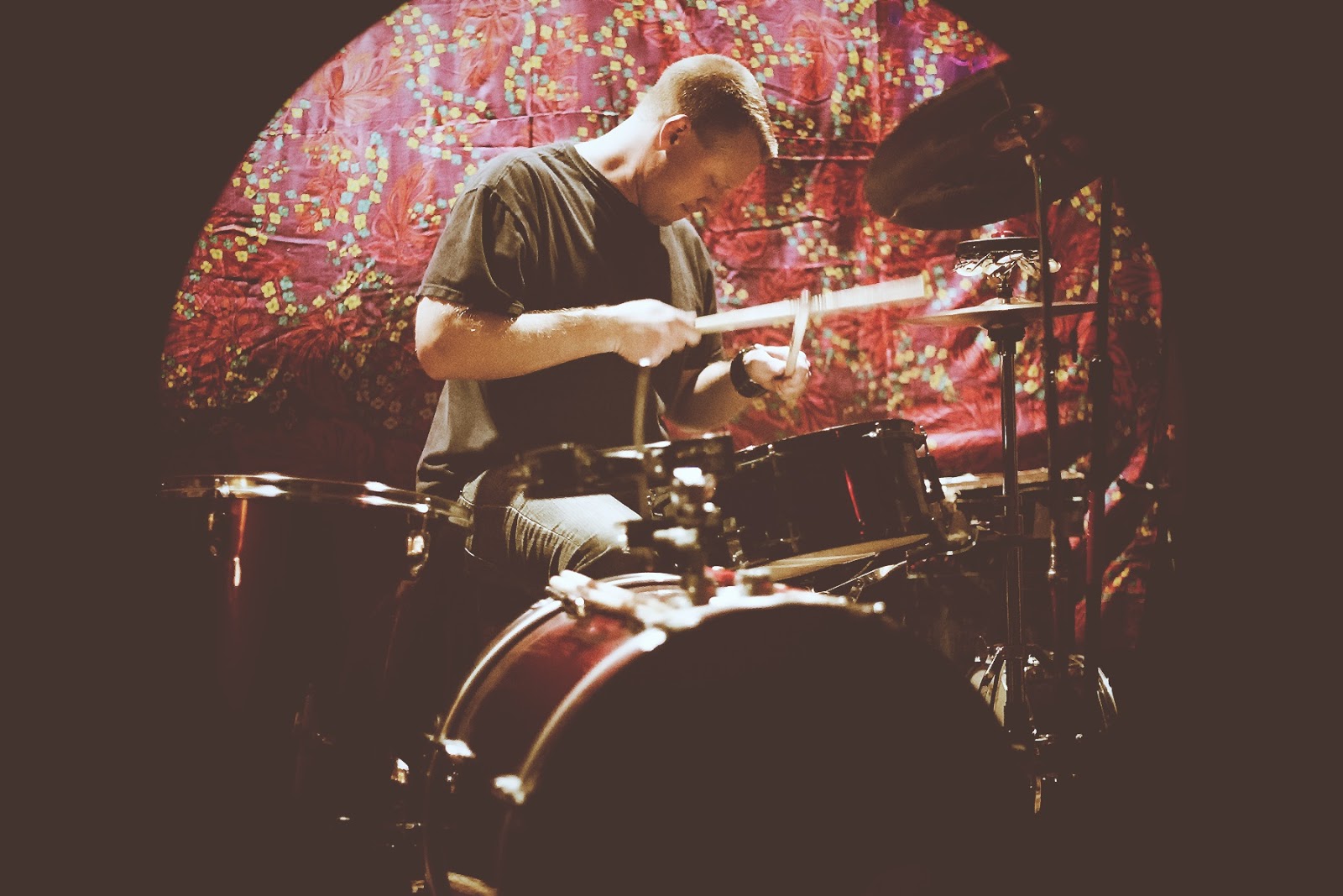 LARS FLORIDABERG, PART ONE: SHOW REVIEW & PHOTOS FROM VELVET ...