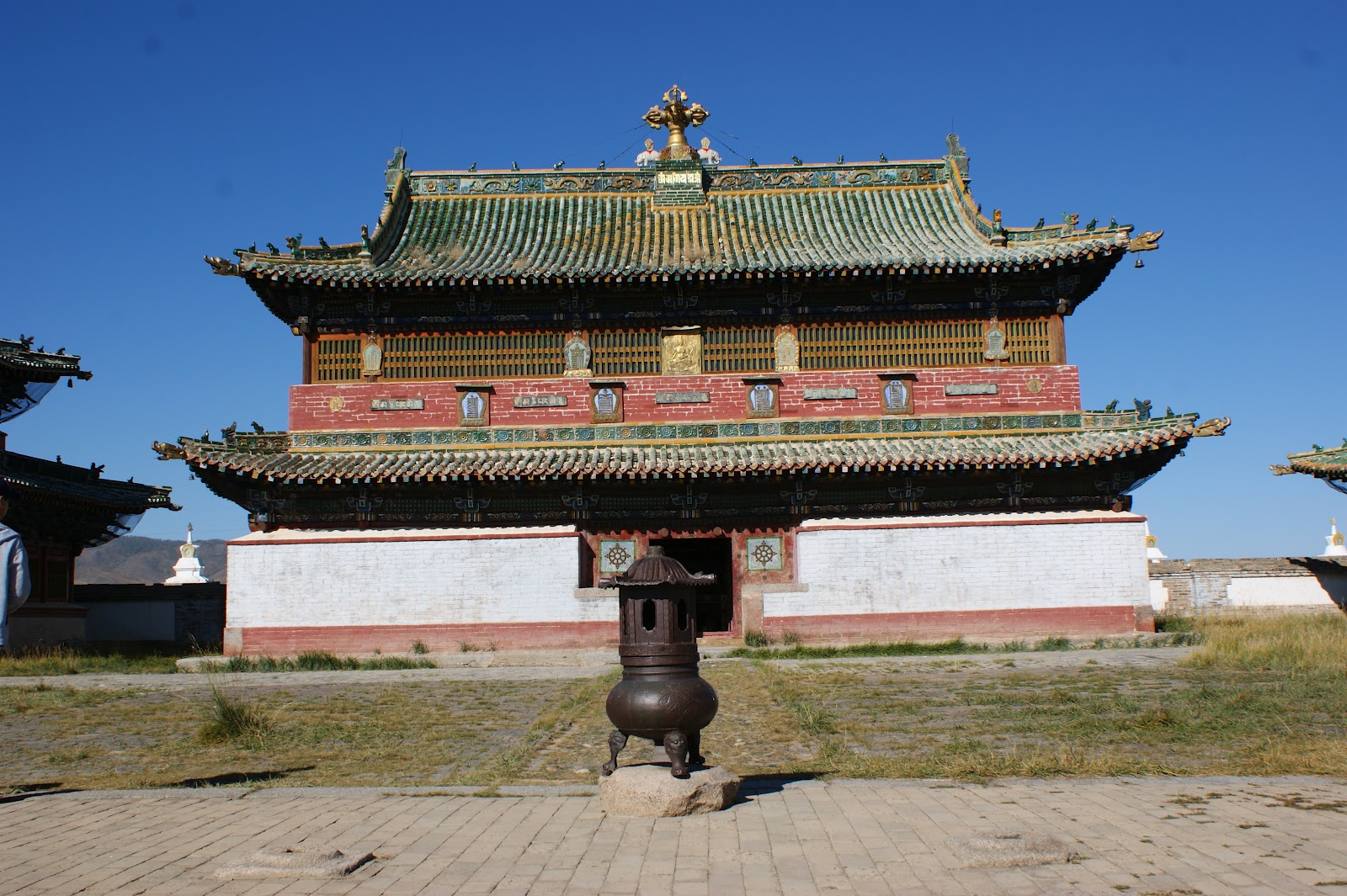 Off to Mongolia - Land of Blue Sky!: Erdene Zuu Monastery