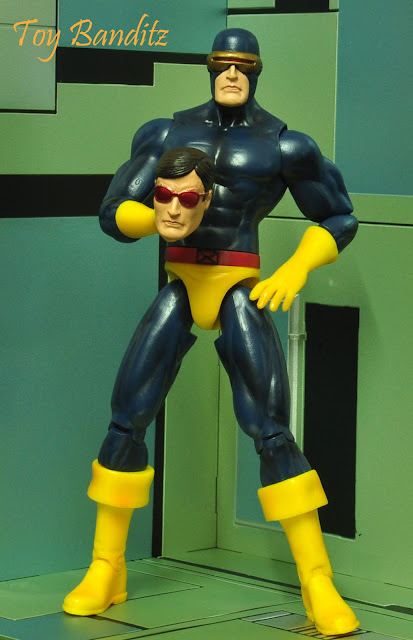 toy banditz: MARVEL SELECT CYCLOPS