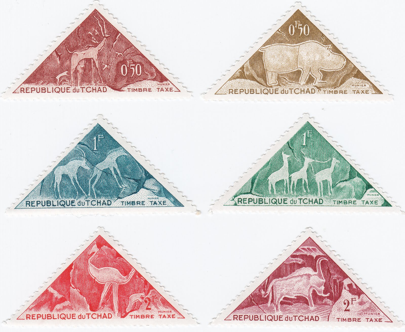 Rainbow_stamps_and_coins: Odd stamps : 08 Stamps with special cuts - 02 d