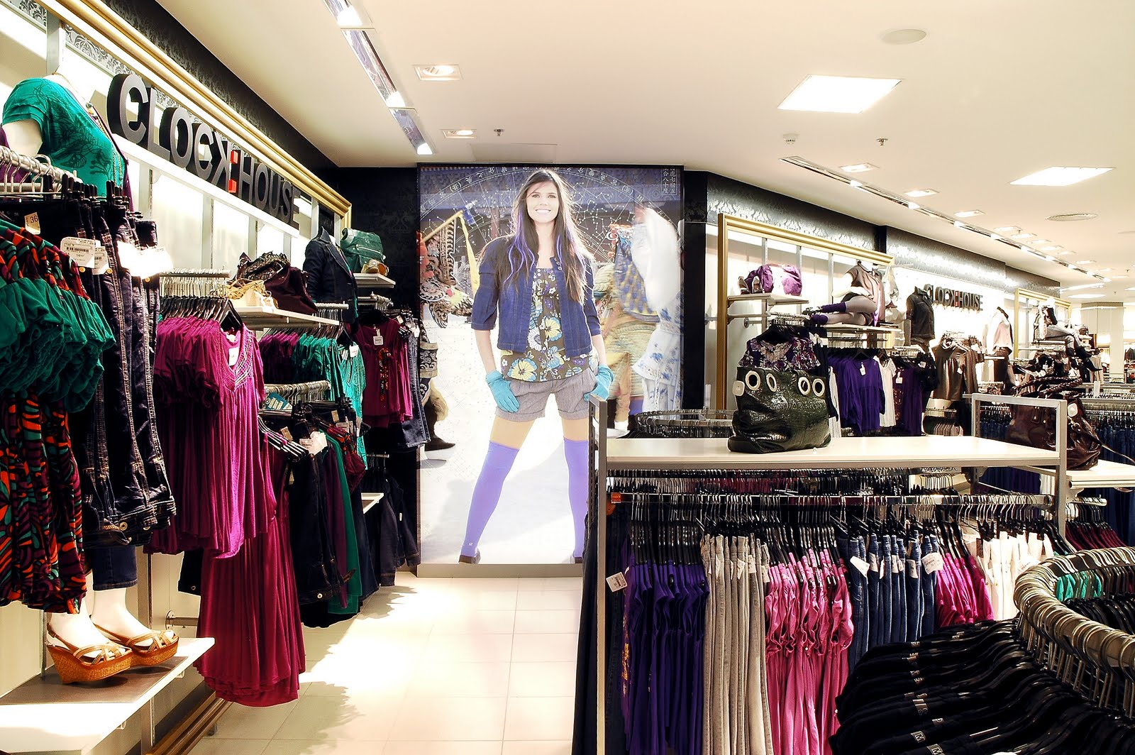 Vermes da Madruga: Lojas de Departamento Vestuário