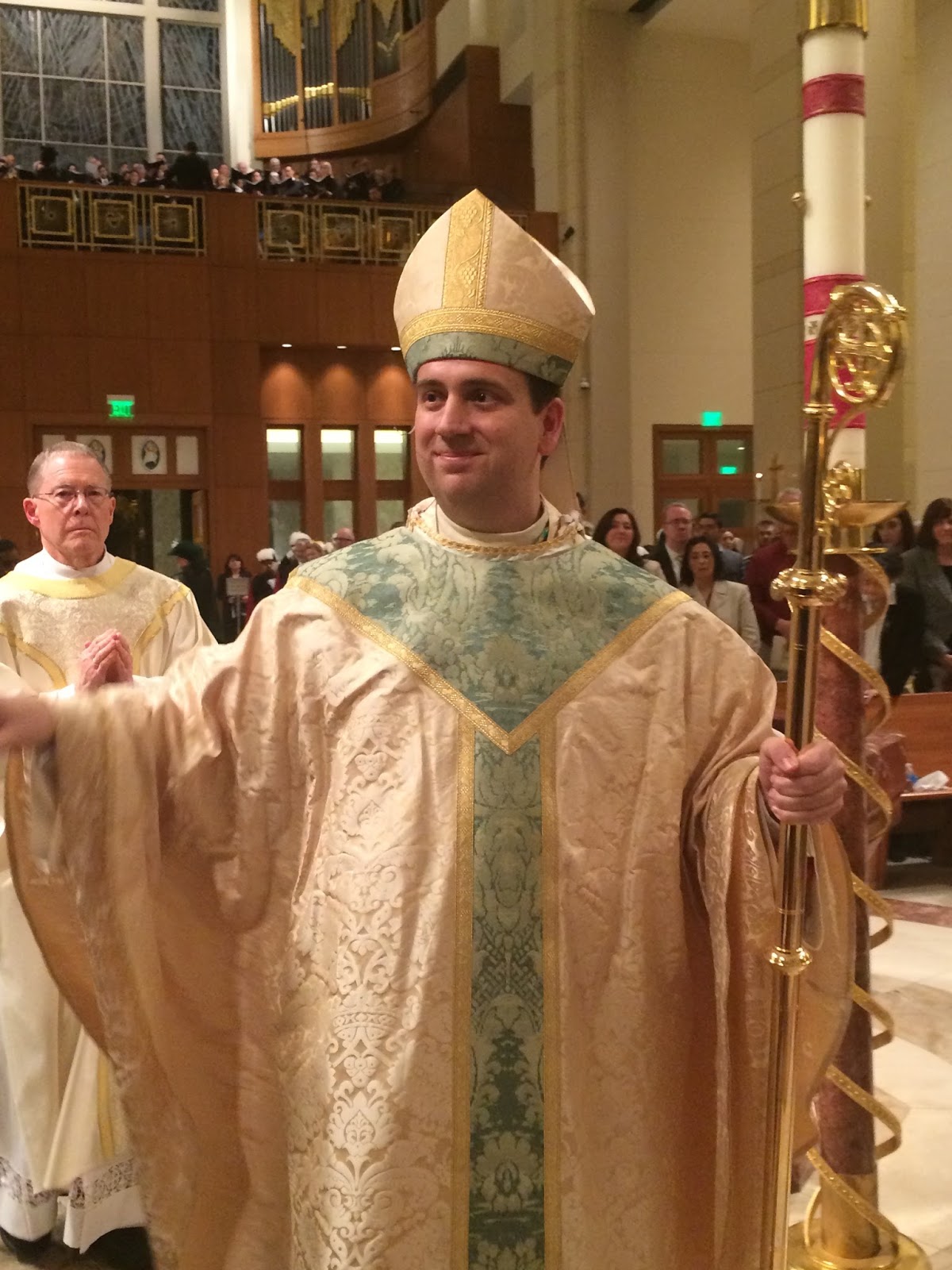 Tonus Peregrinus: Bishop Lopes' Ordination