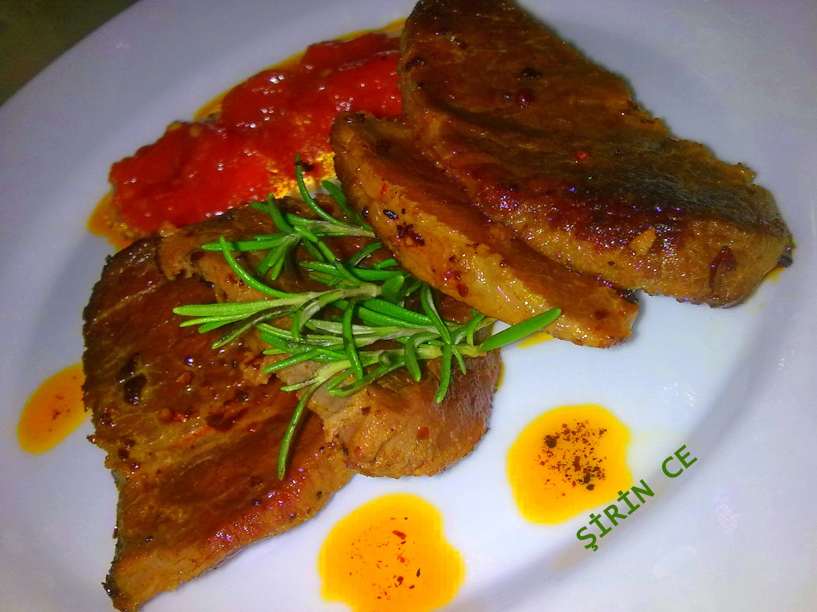 ŞİRİNCE: ŞİRİNCE Soslu Biftek