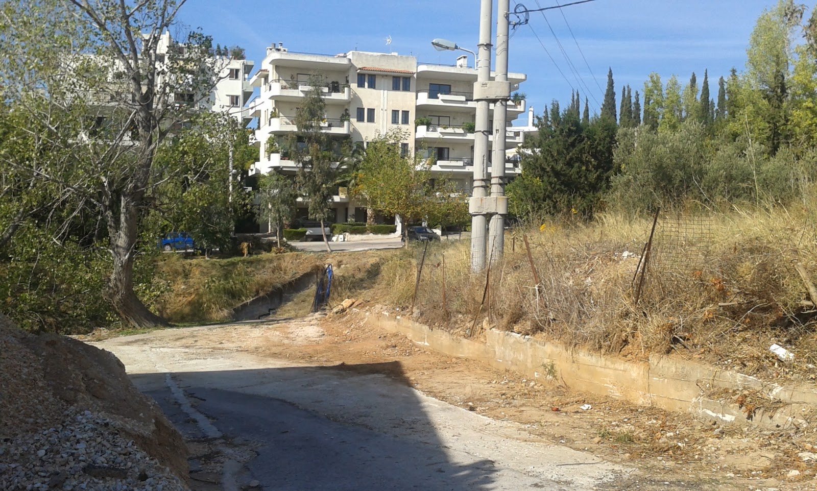 ΣΥΛΛΟΓΟΣ ΣΤΟΥΝΤΙΟΥ Α ΜΑΡΟΥΣΙ: ΔΙΑΜΟΡΦΩΣΗ ΠΕΖΟΔΡΟΜΟΥ ΠΡΟΣ ΡΕΜΑ 301013