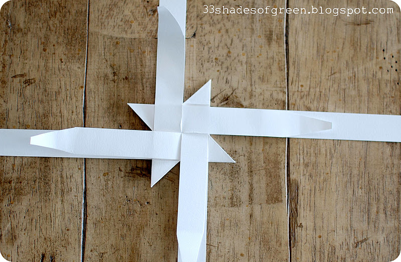 33 Shades of Green: Handmade Holidays: Moravian Star Tutorial