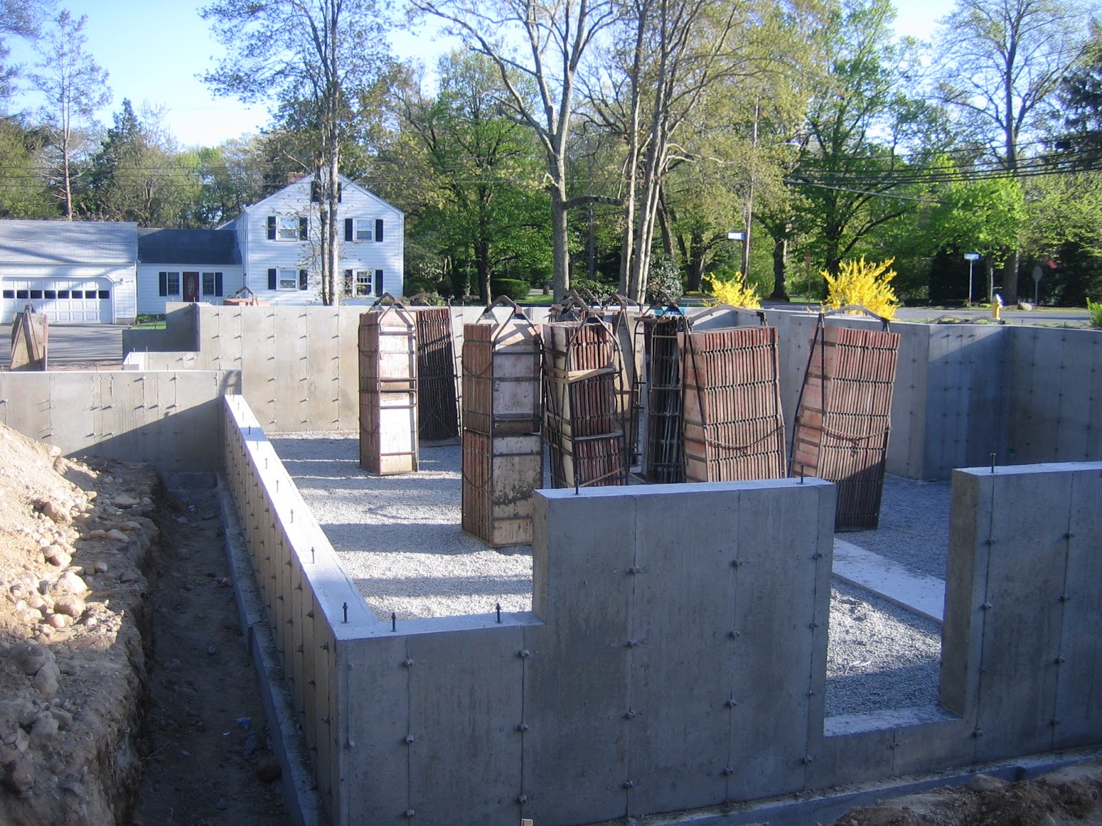 The Impatient Home Builder: Foundation Walls