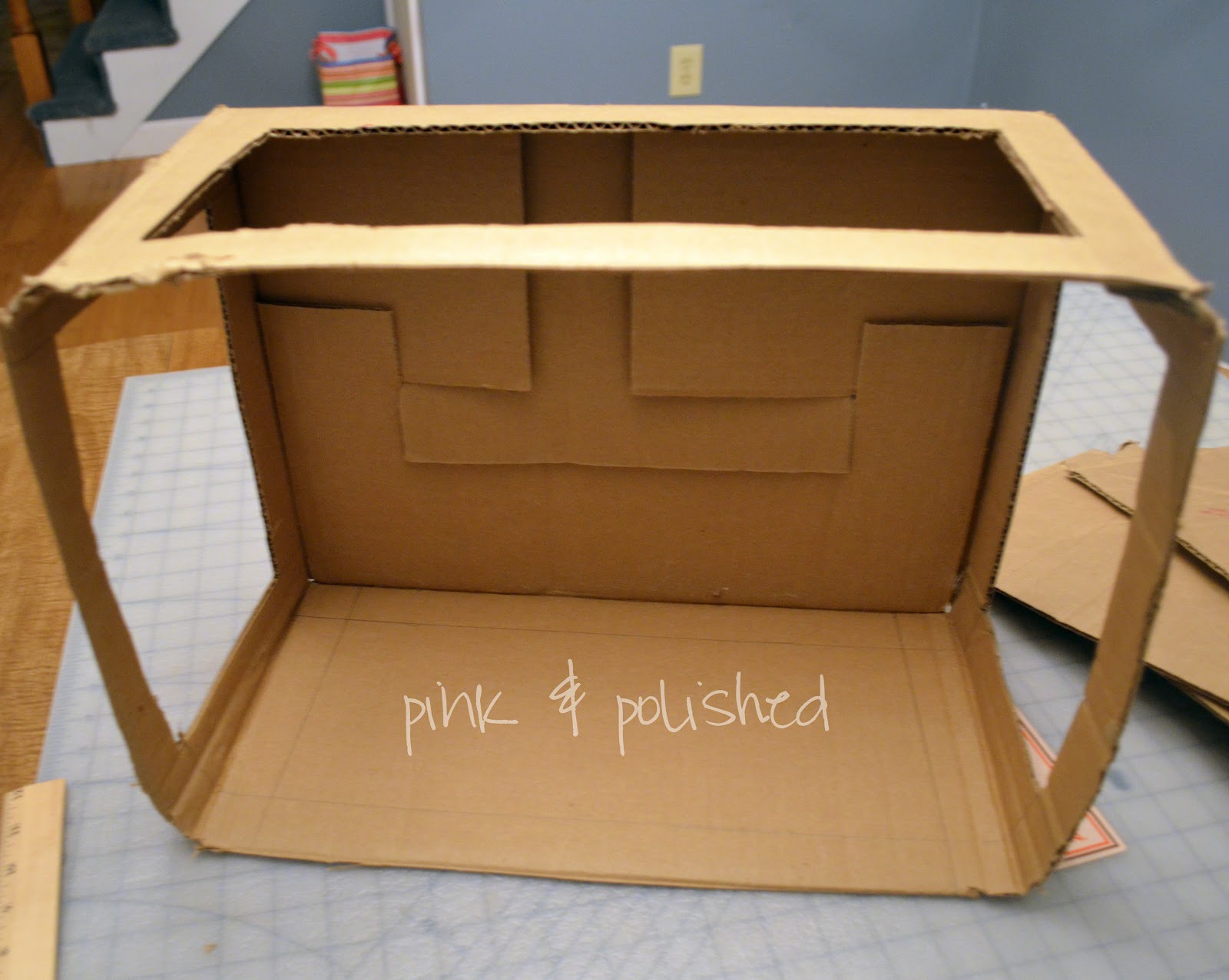 Pink & Polished: Tutorial: DIY light box