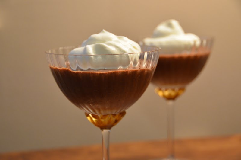 Playing with Flour: French ladies' "secret" chocolate mousse