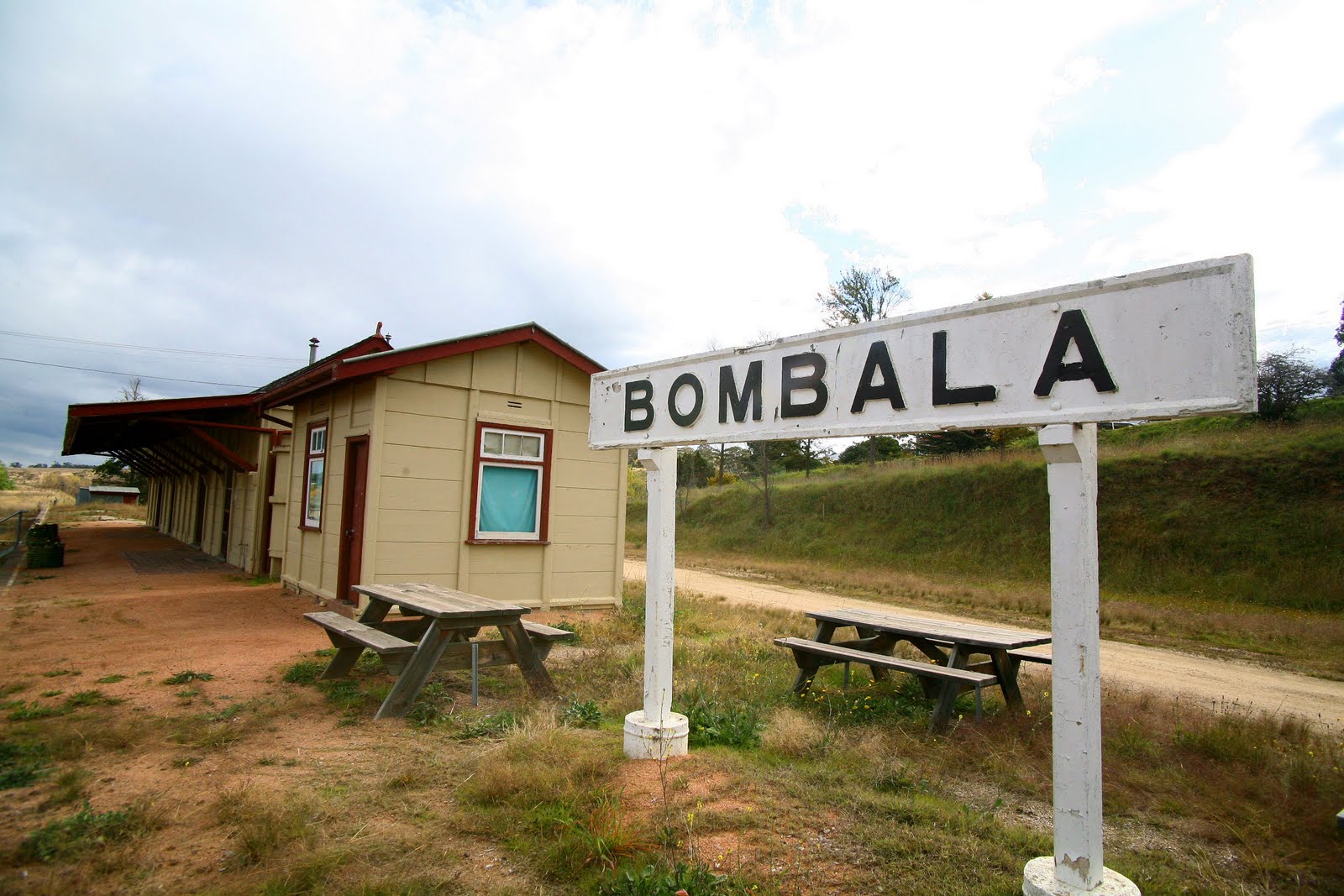 Phil Buckley's travels: RAILWAYS DOWN SOUTH PART 3 - BOMBALA