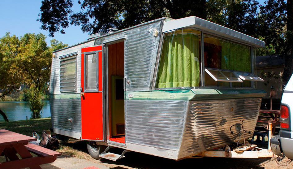 Just A Car Guy: ever heard of the Holiday House travel trailers? Good ...