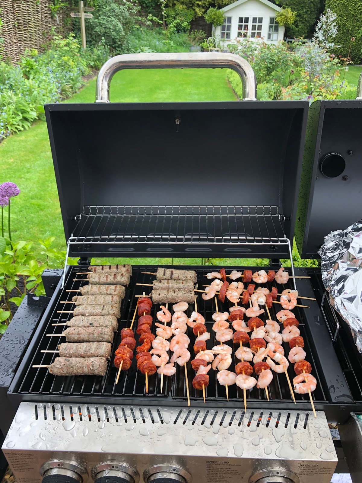 Food // Summer BBQ inspiration - Roses and Rolltops