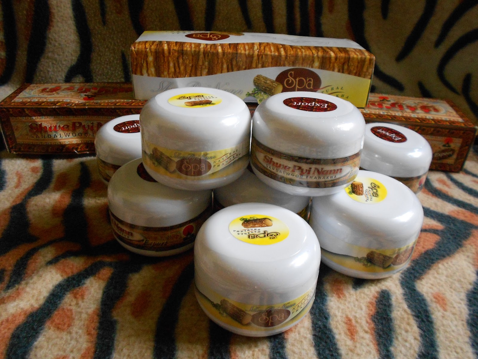 D Arlyn's BeautyCare: Bedak sejuk tanaka (original Myanmar)