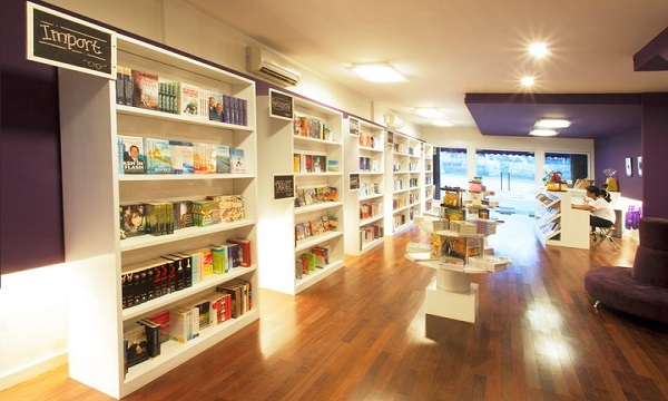 Kafe Buku: Tempat Baca Buku yang Enak di Jakarta dan Sekitarnya ...