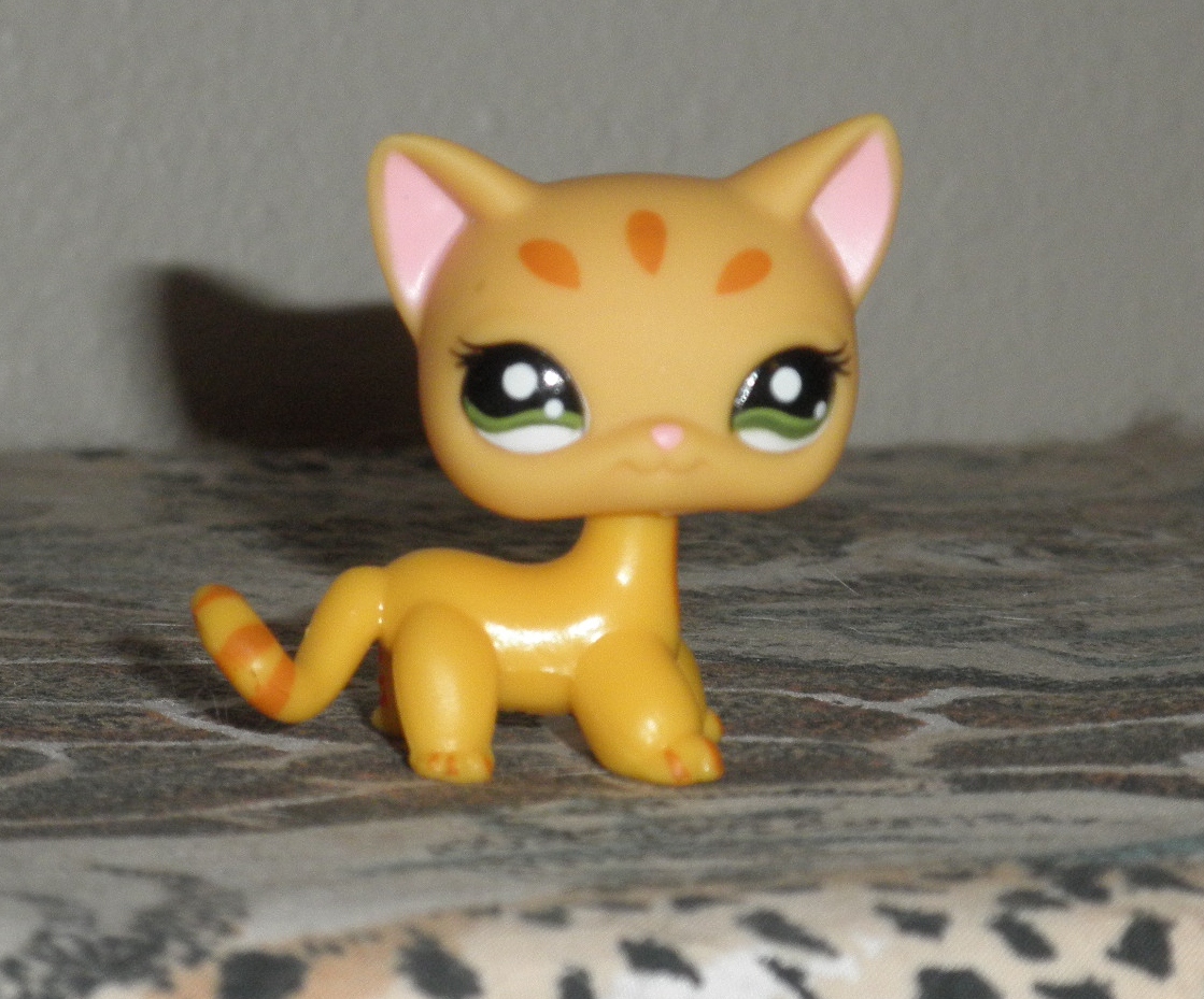 Collectomania: LPS Cats