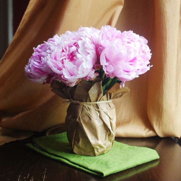 Weekend Living: Flowers in My Grocery Basket (Fresh Direct's Floral ...