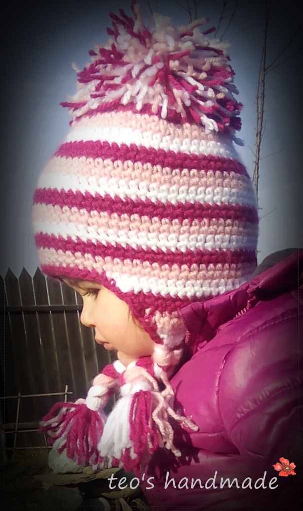 teo's handmade: Caciulita crosetata, cu codite :)