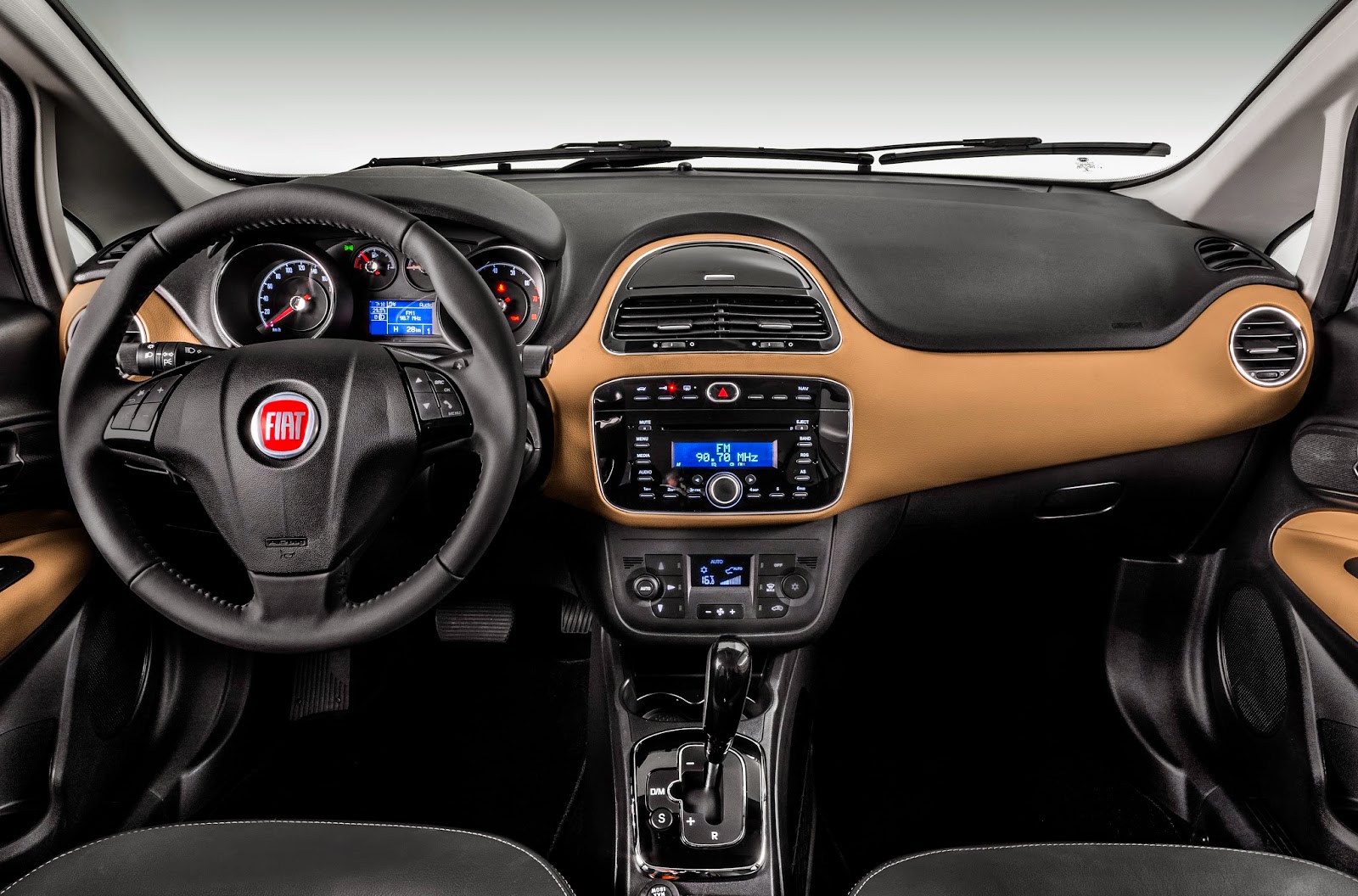 RACIONAUTO: NOVO FIAT LINEA CHEGA AO MERCADO