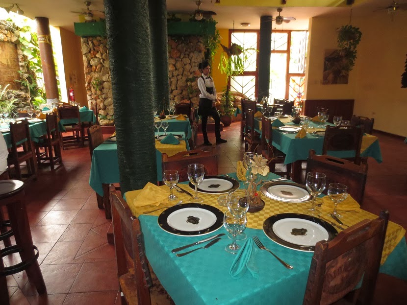 Cuban Cigars, Culture & Lifestyle: 5ta Y 16 LCDH & Carlos Robaina ...