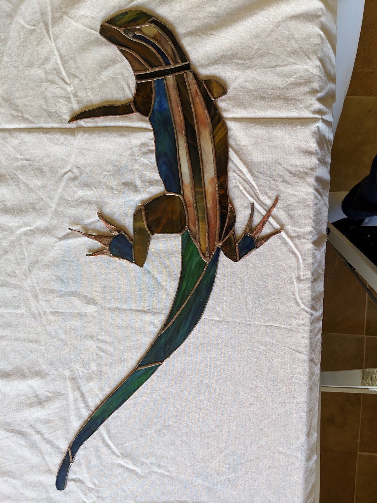 Scoon Glass Creations: Lizard stained glass panel