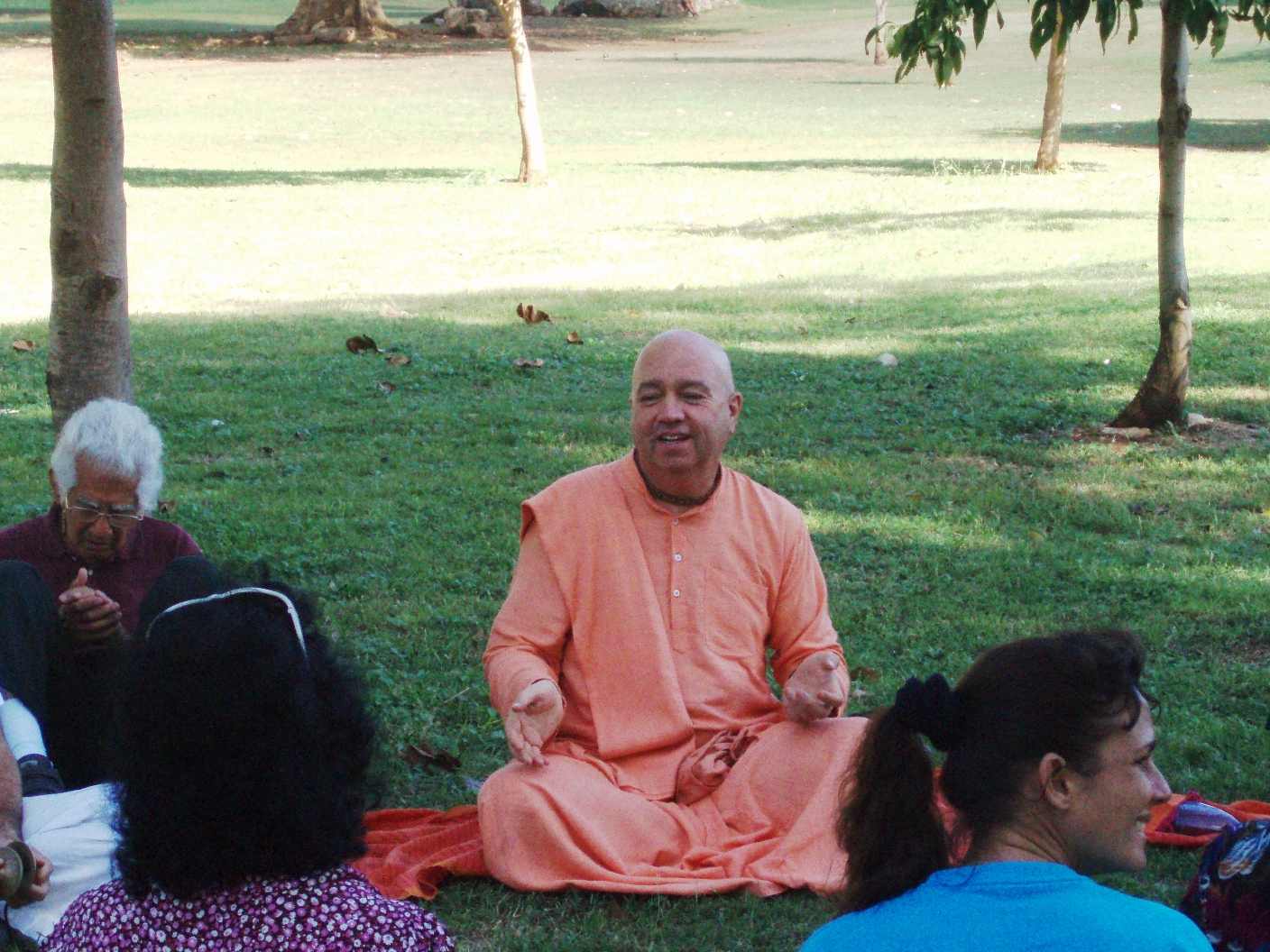 Dandavat pranams - All glories to Srila Prabhupada: Mucukunda das, AU ...