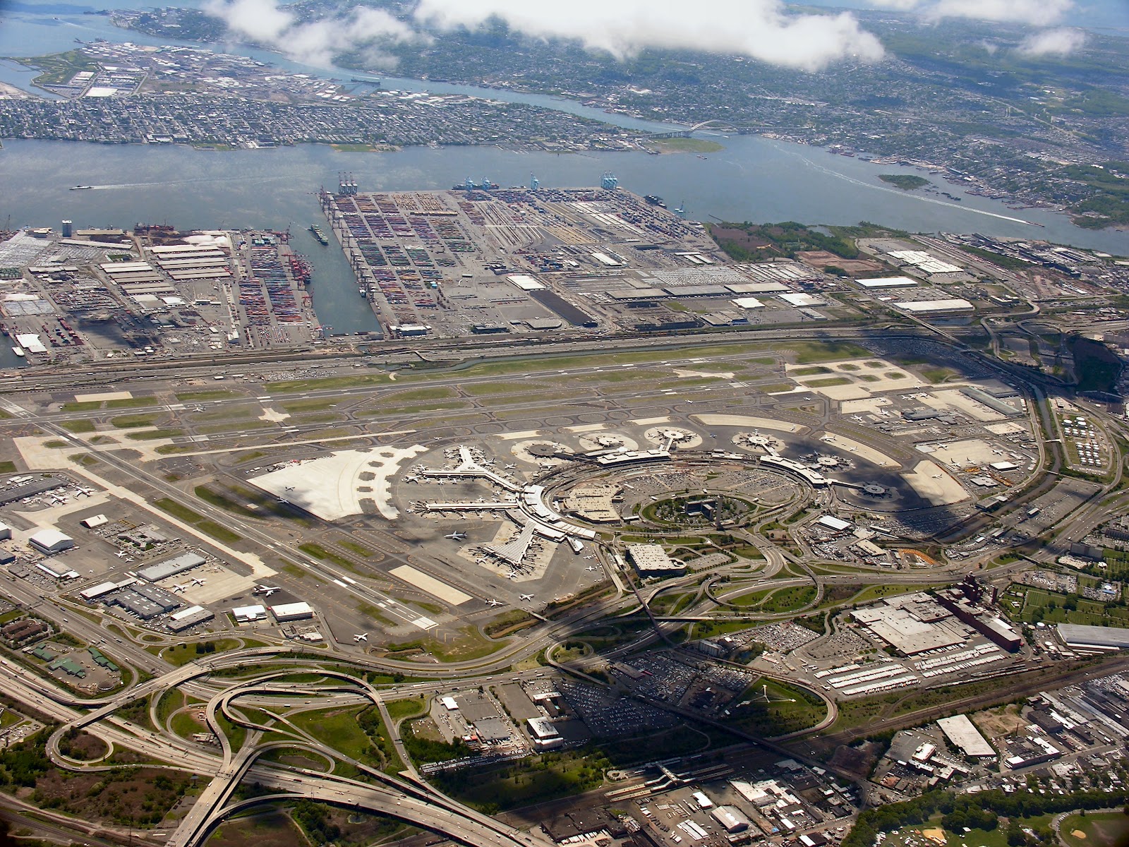 PICTURE THIS !!!: NEWARK AERIAL SHOT! airplane photos, travel pics ...