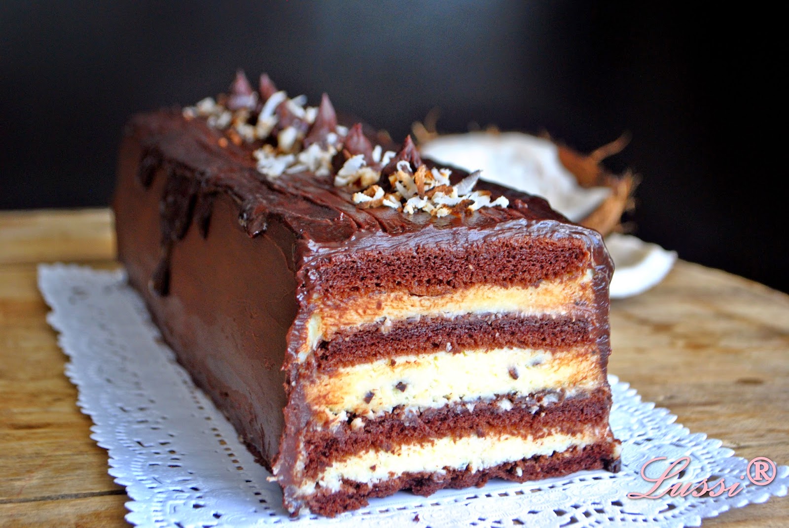 Lussi`s World of Artcraft: Торта "Баунти"/ Chocolate Bounty Cake