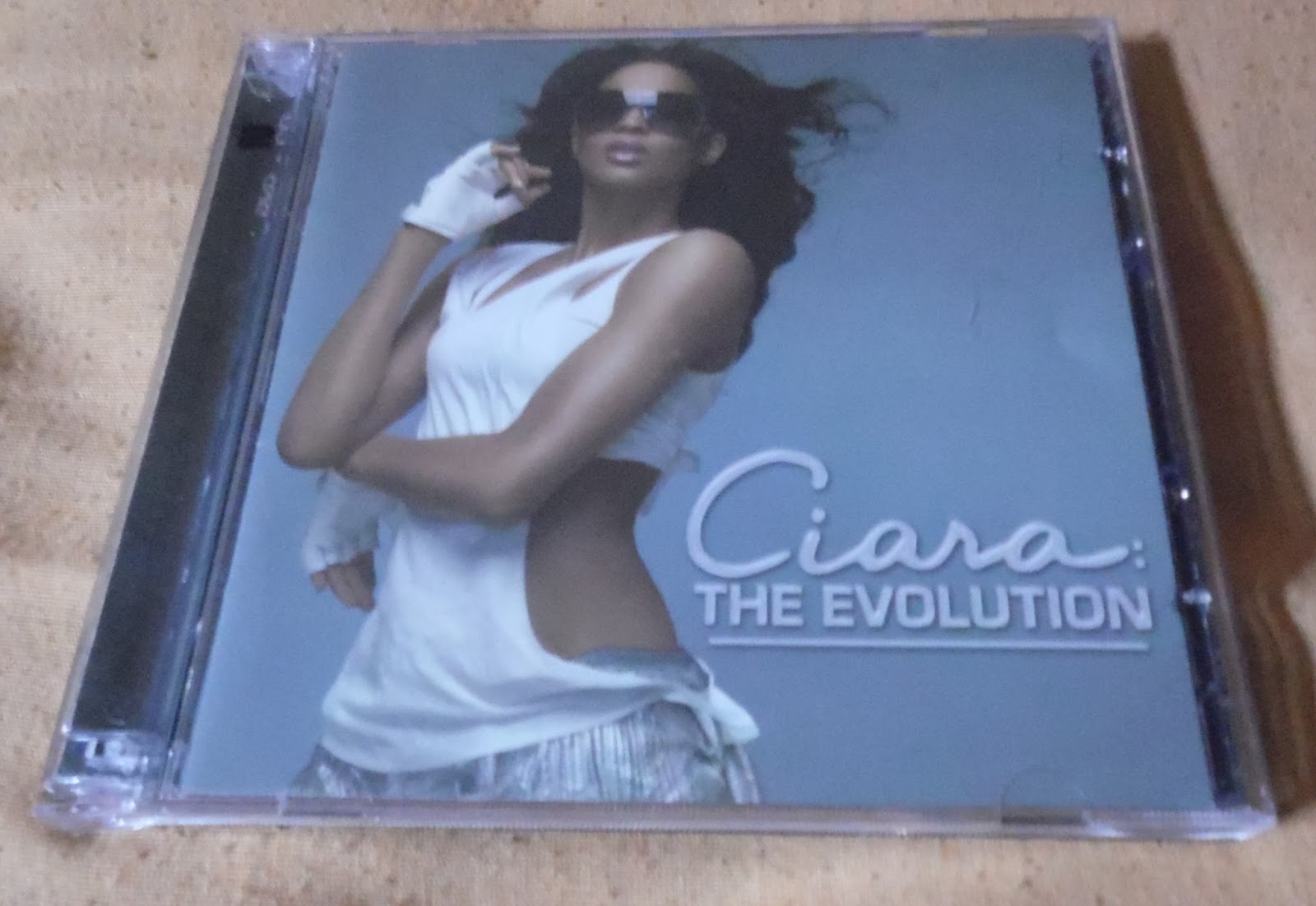 CD + DVD: Ciara - The Evolution (Deluxe Edition) [US] - My Collection