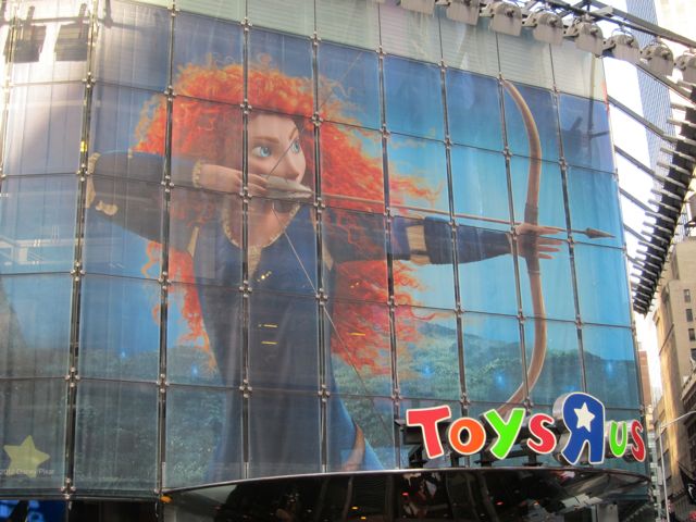 Toys "R" Us and FAO Schwarz in Manhattan | The Toy Box Philosopher