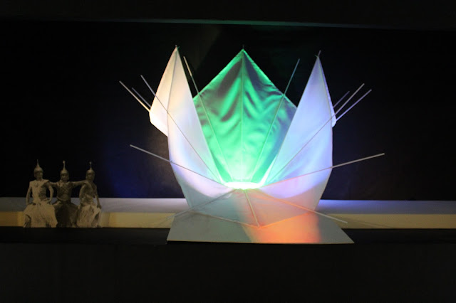 Handpicked by Ron & Chris: The Elevated Eye (Badong: Salvador Bernal ...