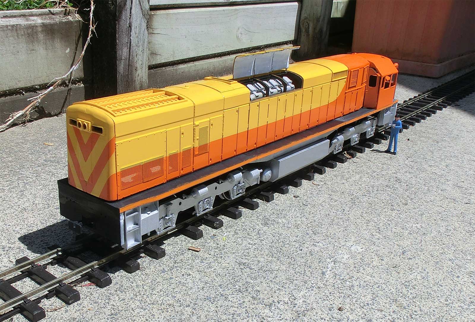 New Zealand Railway Models (Kiwi Trains): NZR DX (General Electric U26C)