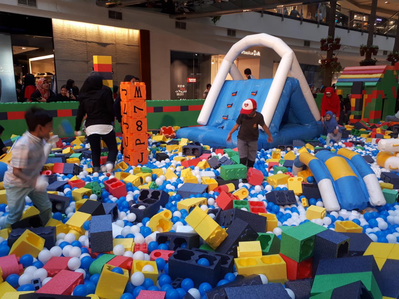 Isi Liburan Anak dengan Nonton Wheel of Death dan Main Blocks ...