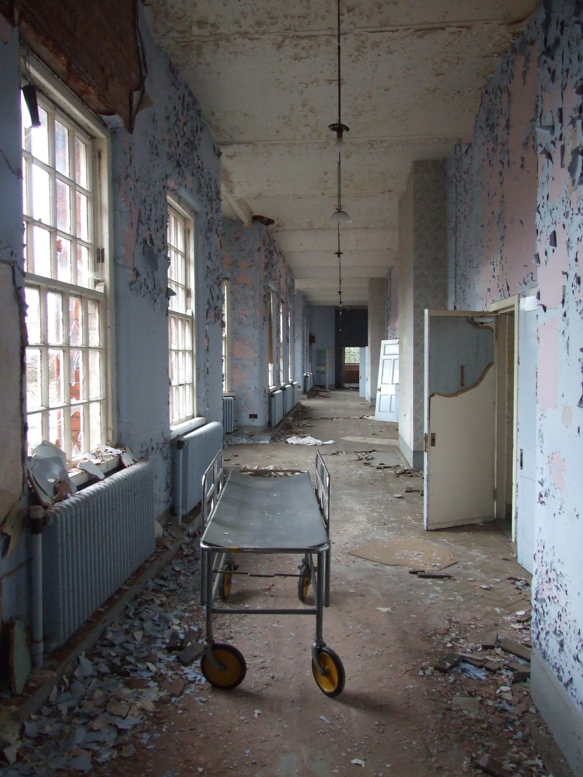 Strawberige: abandoned mental asylums