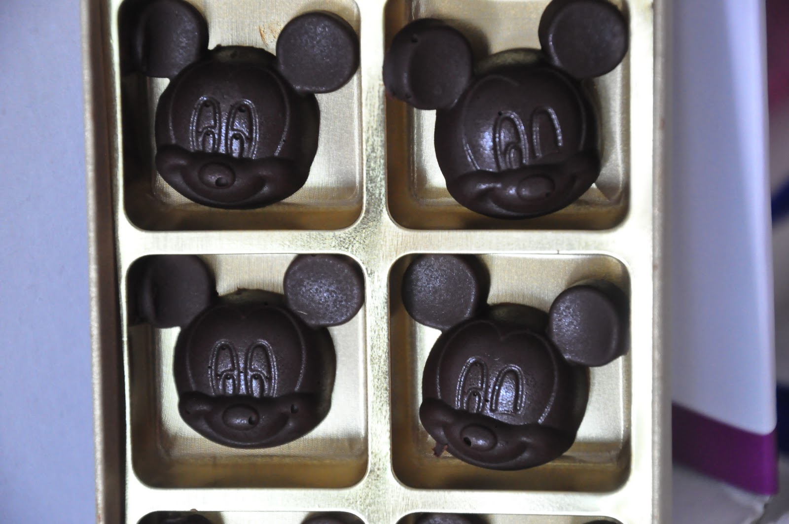 100% Chocolates: Special Gift Chocolates and special design in Hello ...