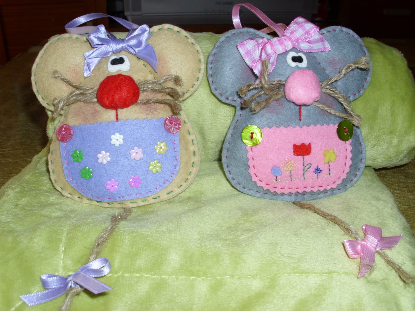 Cositas y Cosotas de Fresinata: Un par de lindas ratoncitas......