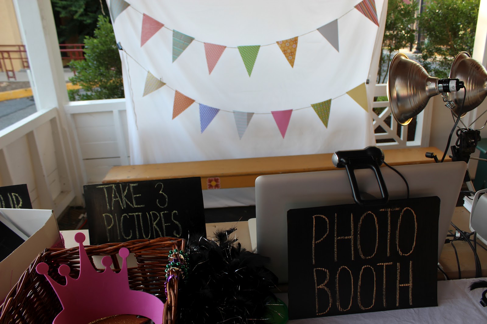 The Weisse Guys: wedding photo booth and guest book